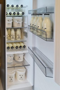 Ødhumbla: Mjølka er lågpasteurisert, men ikkje separert og homogenisert ...